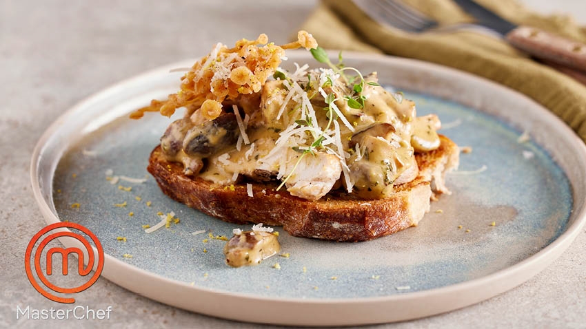 Svampetoast med stegt kylling | Masterchef 2023 | Se opskriften her!