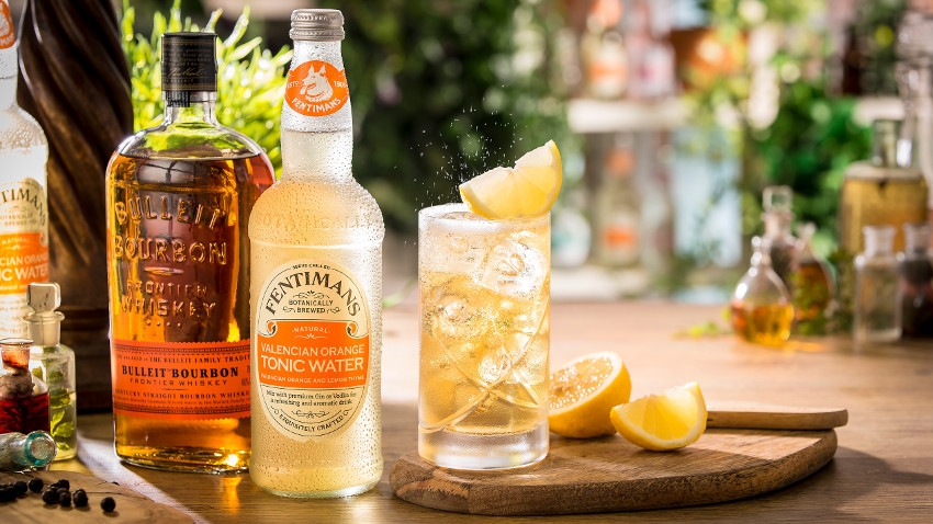 BLT-cocktail med appelsin-tonic | Whiskey & Tonic | Se opskrift