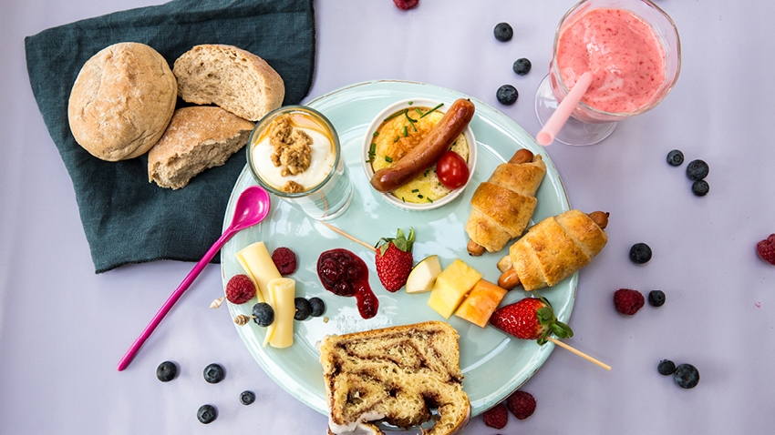 Familiens brunchbord - nemlig.com - opskrift - brunch